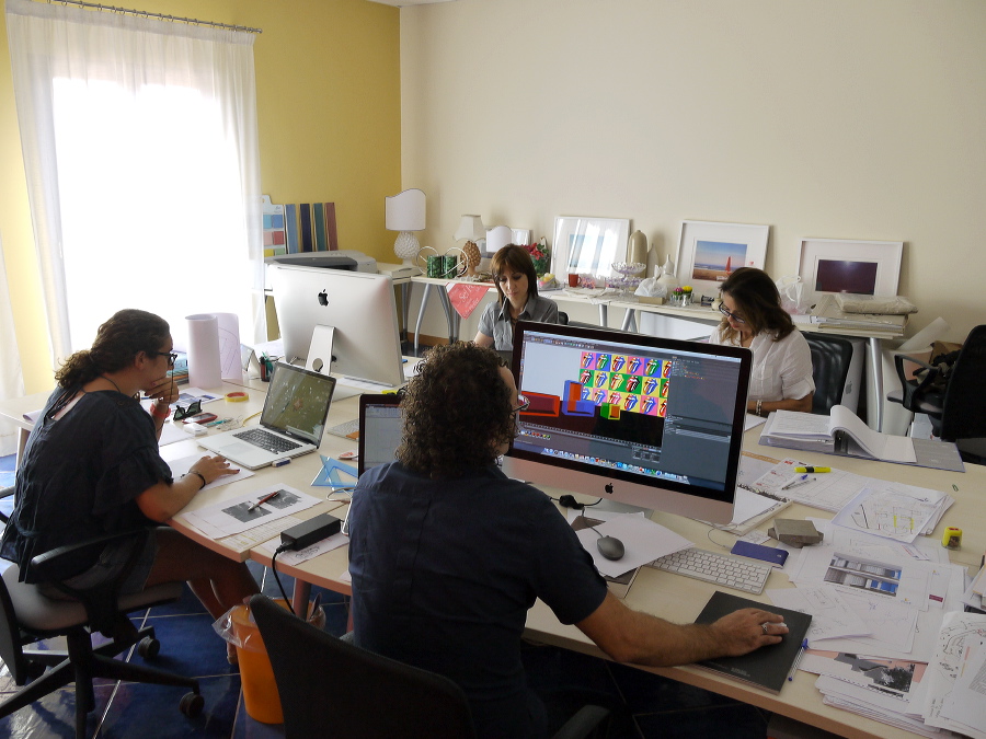 Home [www.piefcontract.com]